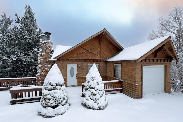 Ski Haus: Views Of Bear Mtn Resort! Propane Bbq - Big Bear Lake, CA