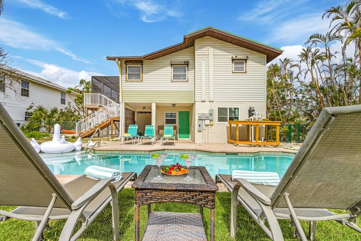 3 Minute Walk To Beach, Pool - Villa Palmetto - Fort Myers Beach, FL