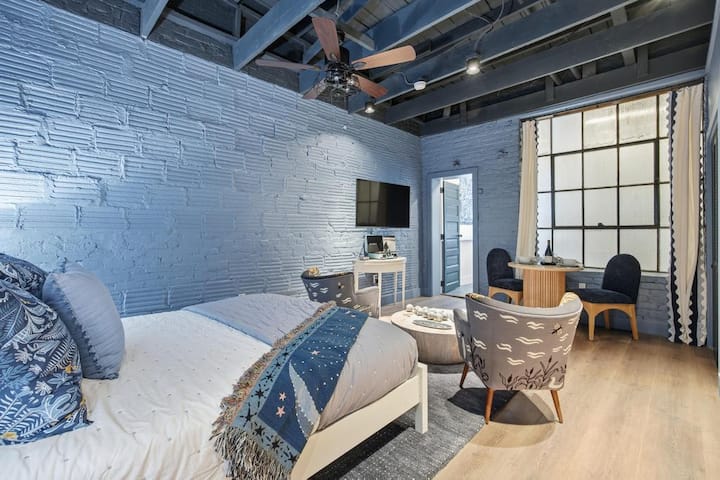 Stunning Studio At The Raven Pool Onsite Parking - Jacksonville, FL