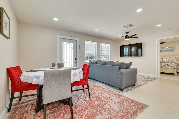 1 Block To Beach: Gulf Coast Escape W/ Patio! - Fort Myers Beach, FL