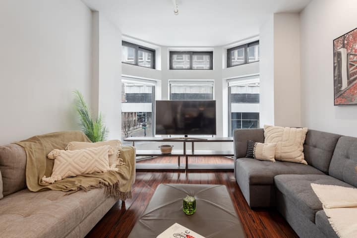 Vibrant Mtl Living – 1bdr In A Top Location - Montréal, QC