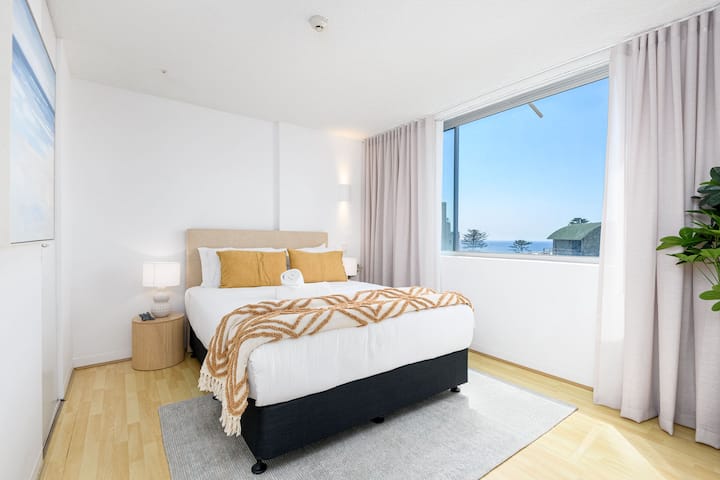 Beachside Unit In The Heart Of Manly-ocean Views - Manly