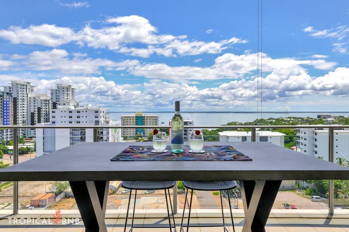 The Pinnacle | Sunset & City Views On Top Floor - Darwin