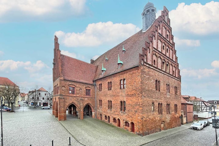 Jüt01 2-zimmer Ferienwohnung Mit Großem Balkon - Luckenwalde