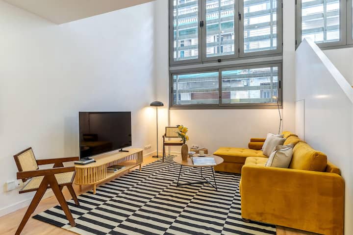 Ab Les Corts Bi - Barcellona