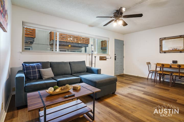Near Ut Dining, & Nightlife Apt For 4 W/ Parking! - Old West Austin - Austin