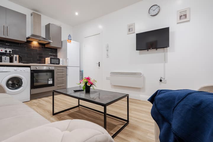 Ideal Work Trips | Washer | Sofabed | Free Parking - Liverpool