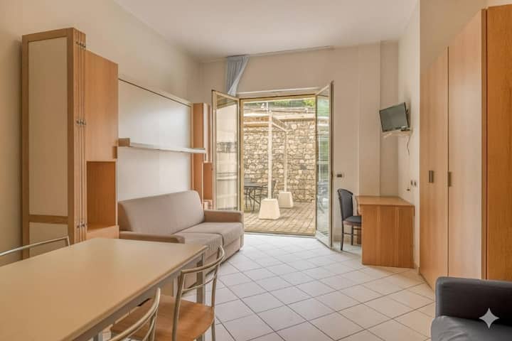 Residenza Al Porto - Monolocale Con Terrazza - Spotorno