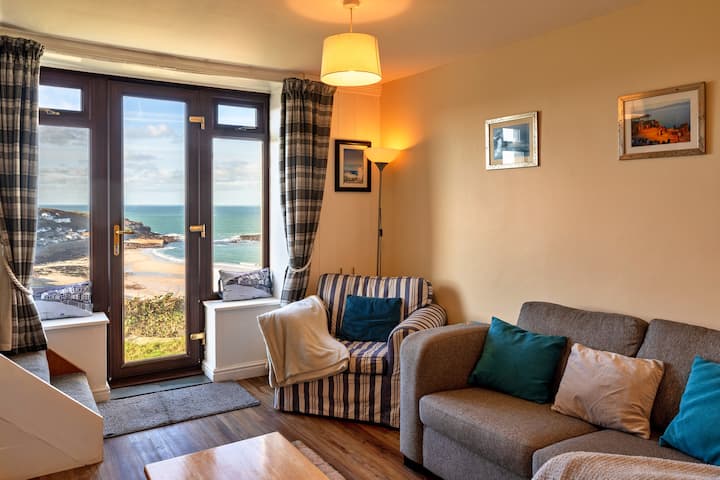 Finest Retreats - Longships - Porthcurno