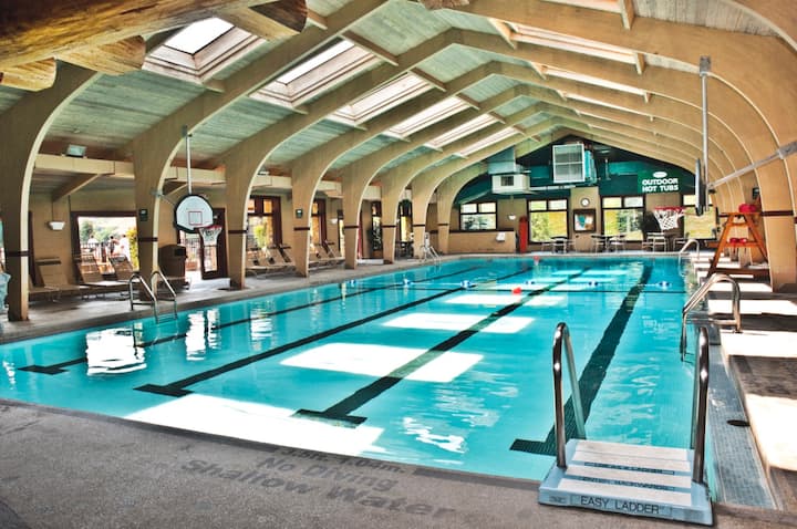 Champion Hotel | Slopeside Family Suite - Seven Springs, PA