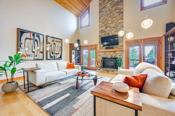 Gorgeous Home W/ Mt Rainier Views: 4 Mi To Poulsbo - Poulsbo, WA