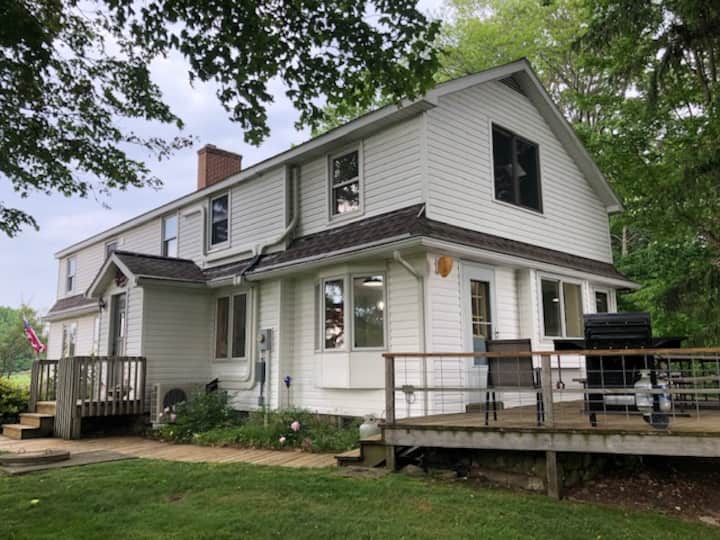 Peggy's Lakeside Hideaway - Pentwater, MI
