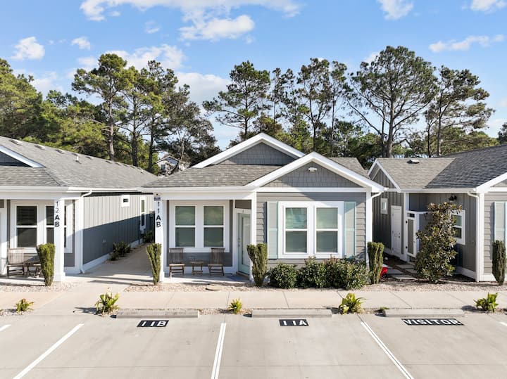 1383 - Victoria's Corner - Corolla, NC