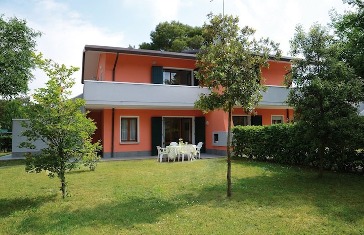 Magnifique Retraite Avec Jardin Privé à Bibione - Bibione