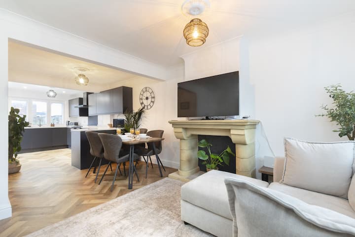 Peaceful 3-bed Home In Tivoli - Cheltenham