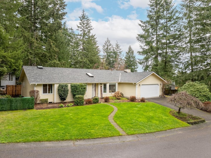 Large Family-friendly Home On Nw Side - Dogs Ok - Olympia, WA