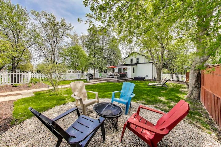 Heeler House | Fire Pit | Deck | Bbq - Lake Geneva, WI
