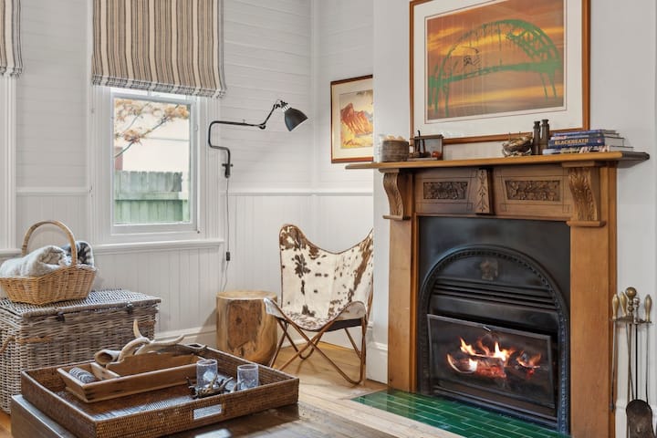 Brechin Cottage - Blackheath, NSW, Australia