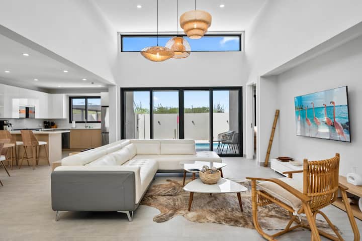 Stunning 3br*private Pool*big Patio*close To Beach - 荷屬阿魯巴