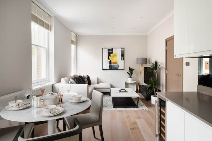 Luxurious Two Bedroom Apartment In Holborn - Tottenham Hotspur Stadium