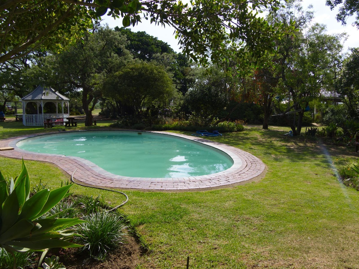 Standard Room Shower Only - Guest houses for Rent in Uitval Closer ...