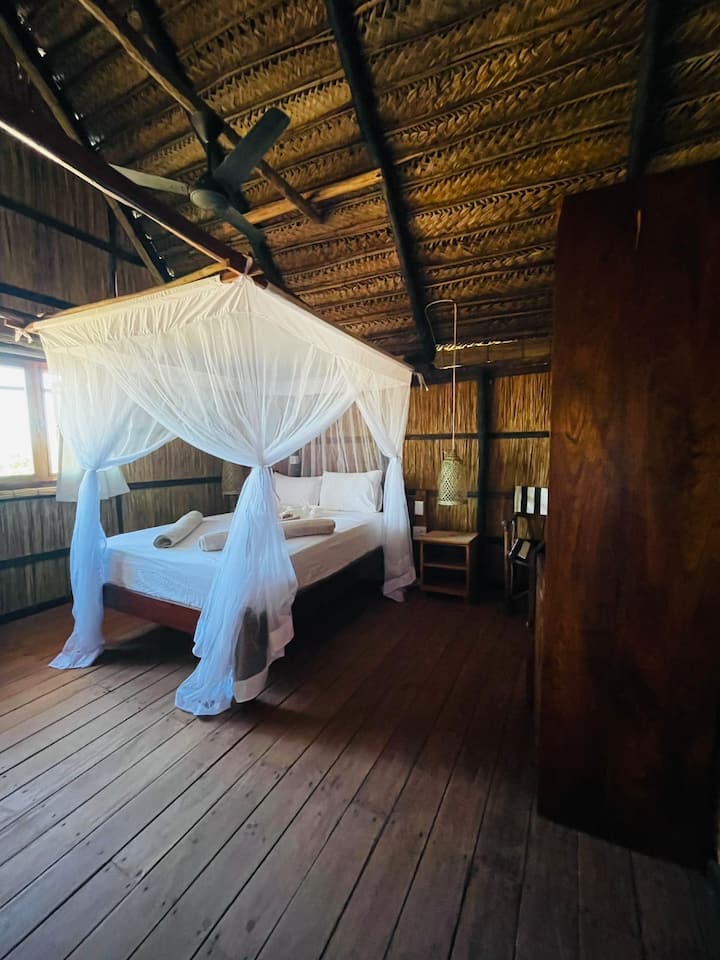 Beach Chalet (6 Pax) - Mozambique