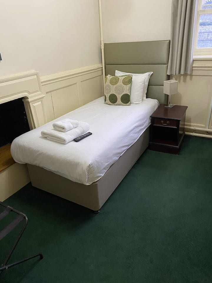 Standard-chambre Simple-sdb Privée-second Floor - Lechlade-on-Thames