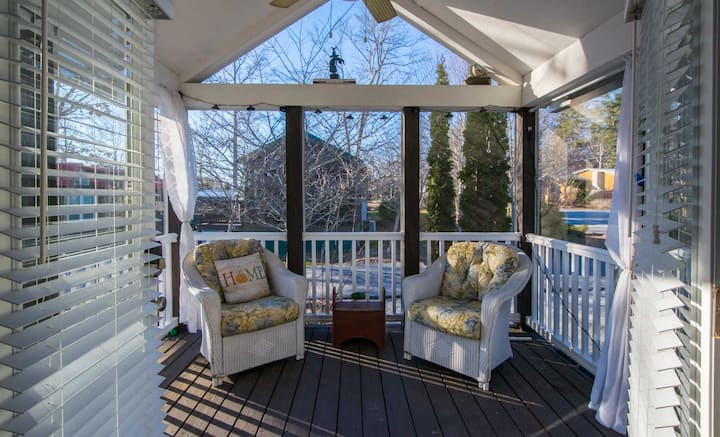 Gorgeous 1br Tiny Home W/ Pool | Bocce | Free Tix - Hendersonville, NC