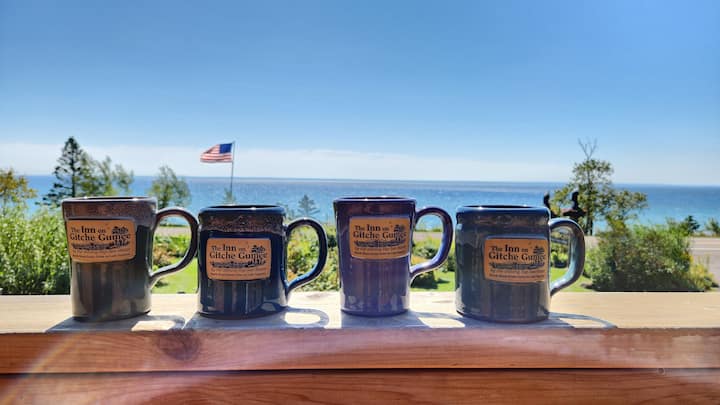 Great Lakes Suite @ Innongitchegumee - Duluth, MN