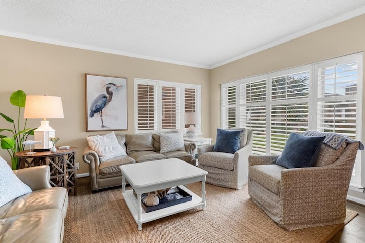 Perfectly Poised 2 Bedroom Oceanview 2nd Flr - Pawleys Island, SC