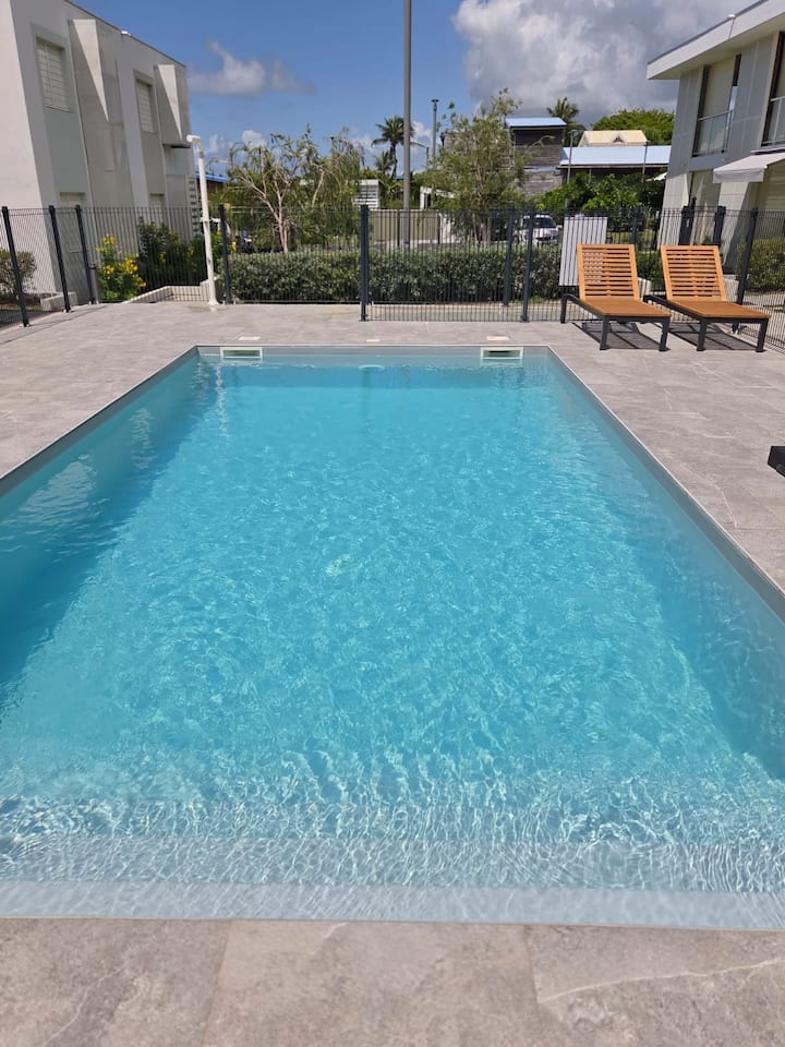 T2 Lumineux Climatisé Parking – Idéal Télétravail - Saint-François