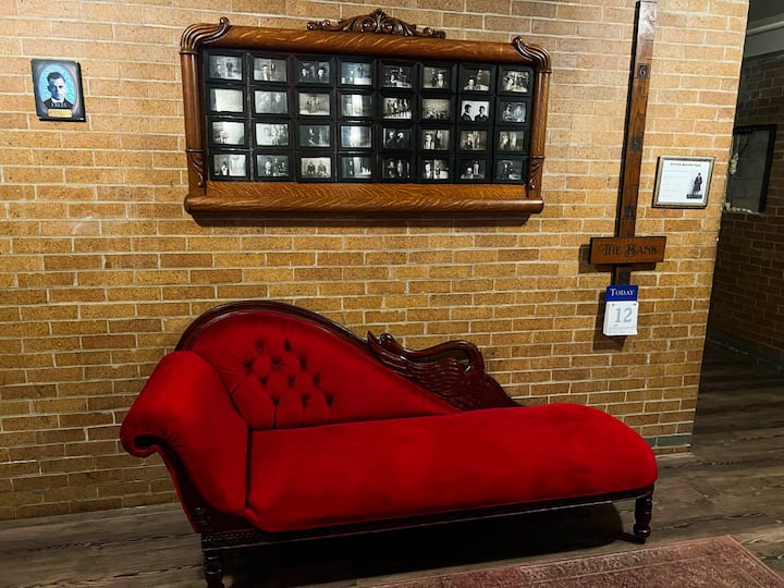 The Pretty Boy Floyd Room @ The Bank - East Aurora, NY