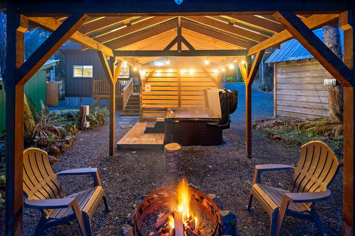 Little Creek Cabin-hot Tub/ac/wifi - Ashford, WA