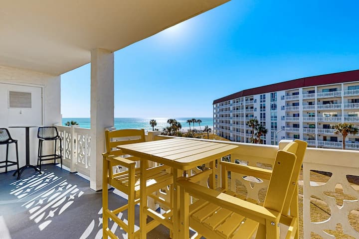 2br Beach-view Condo W/ Shared Pool & Beach Access - Fort Walton Beach, FL
