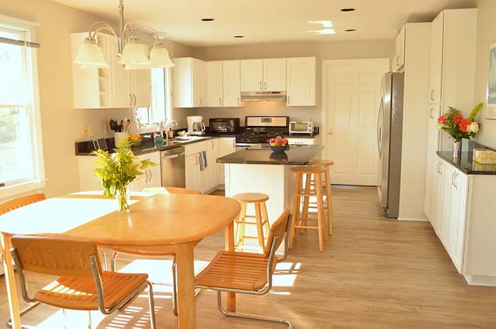 30 Jamestown - Narragansett, RI