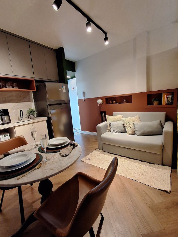 Studio Moderno – Próx. Redenção E Santa Casa - Porto Alegre