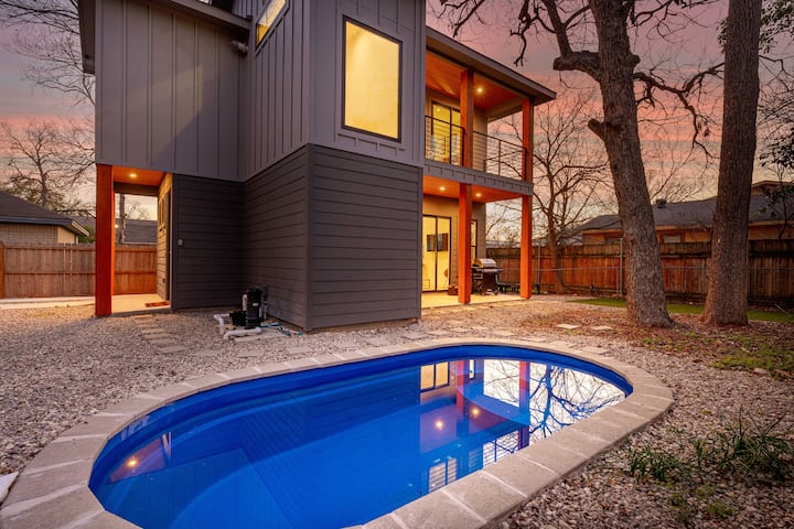 Downtown Atx - Unit B | Retreat | Pool - Austin, TX