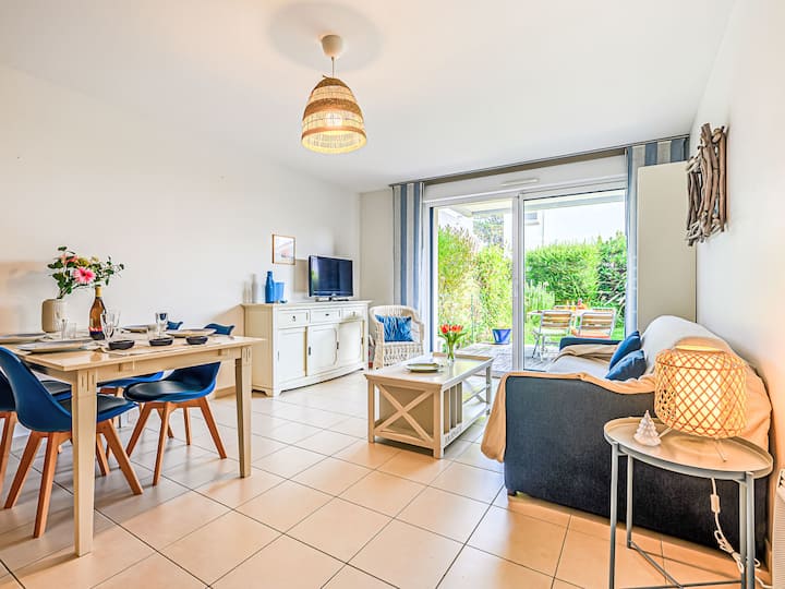 Villa Saint Julien By Interhome - Plage de Quiberon