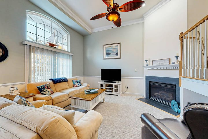 4br | Game Room | Fireplace | Pool | Balcony - Bethany Beach, DE