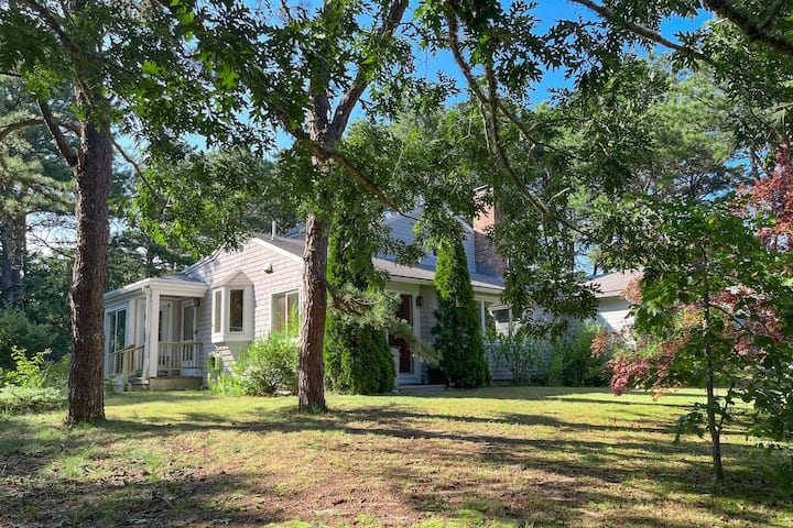 Private, Renovated 3br - Walk To Wellfleet Cinemas - Eastham, MA
