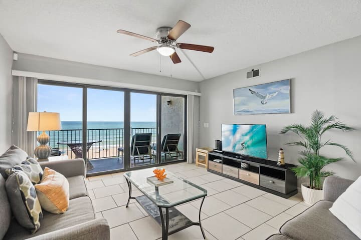Ocean Front Condo Steps To Beach W/heated Pool! - Cocoa Beach, FL