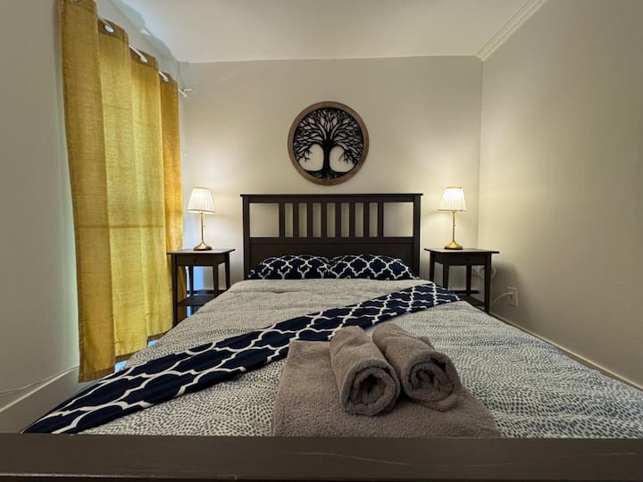 1br In Prime Spot Downtown Montreal Plateau - Montreal