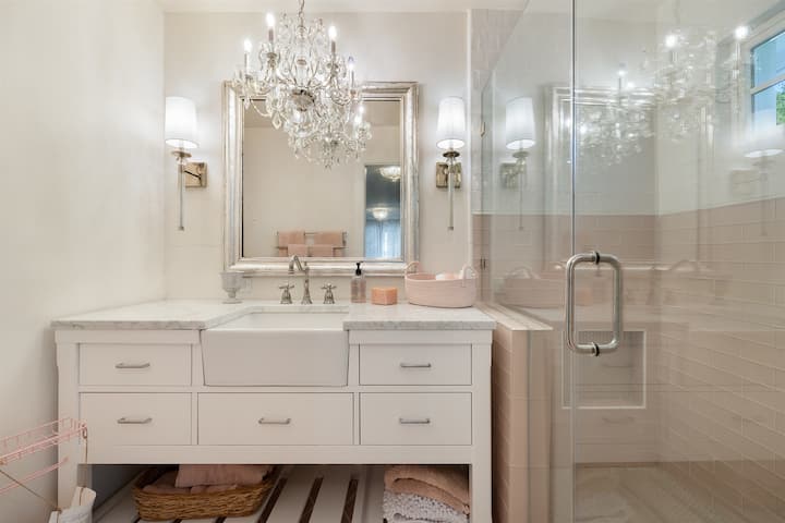 Liesel Farm Ranch House: Country Retreat Round Top - Round Top, TX