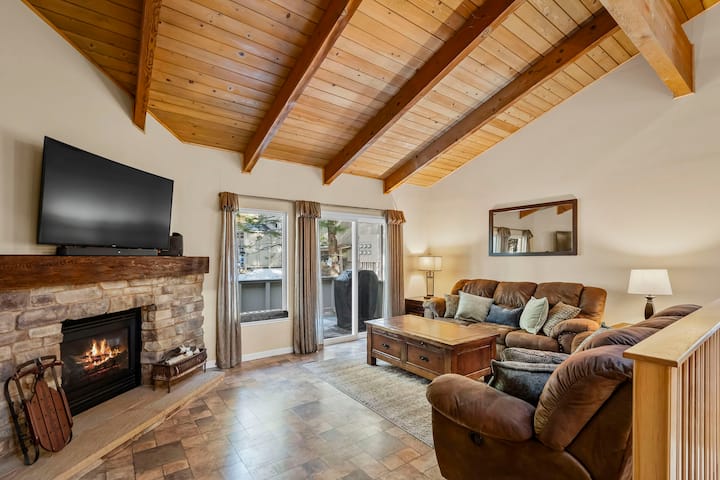 Mountain Shadows Experience - Carson City, NV