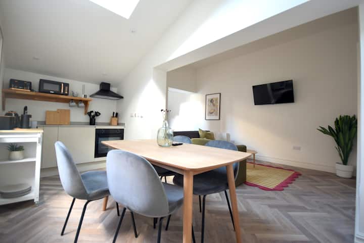 Cityescape - Spacious 1br Duplex, Sofabed - Nq - Manchester
