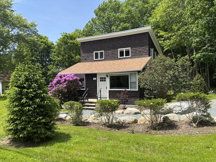 Sea Song Cottage At Explore Acadia Cottages - Bar Harbor, ME