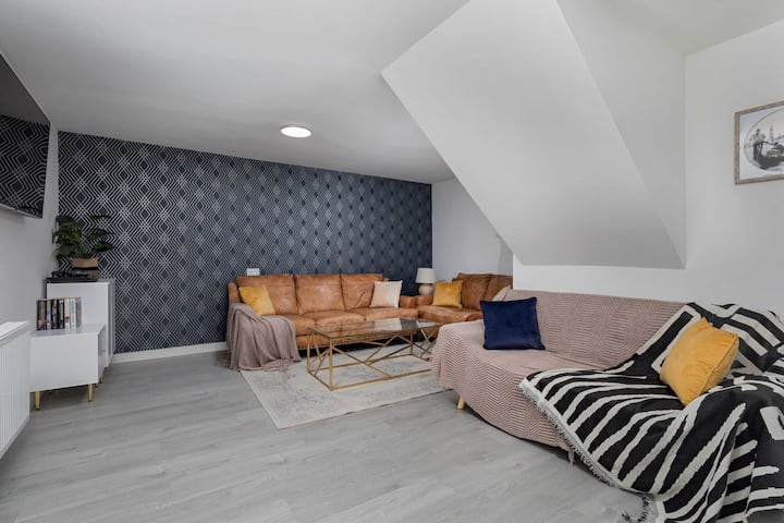 Big Discount! | Parking | Sleeps 9 | 4beds | Garde - Sheffield
