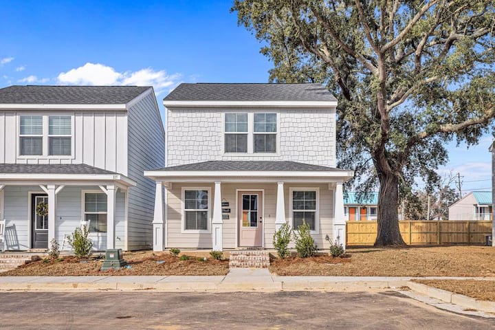 Gorgeous Beach House-convenient To Beach And Enter - Biloxi, MS