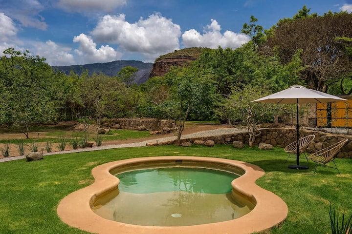 Casa Copal
Naturaleza Y Reconexión - Malinalco