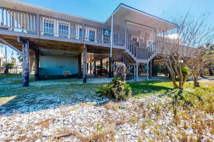 6 Br Duplex Bayfront Getaway W/ Two Kitchens - Dauphin Island, AL